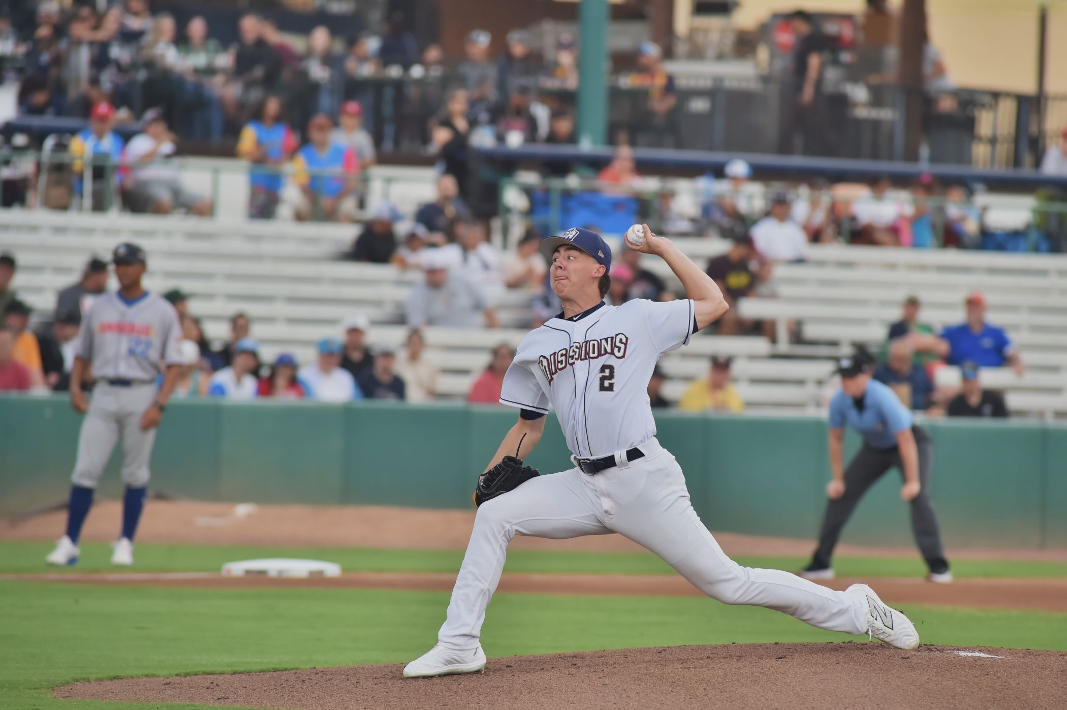 Brandon Valenzuela gives Missions walk-off victory - MadFriars